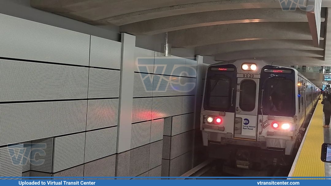 MTA New York City - Long Island Railroad - LIRR M7 enters Long Island ...