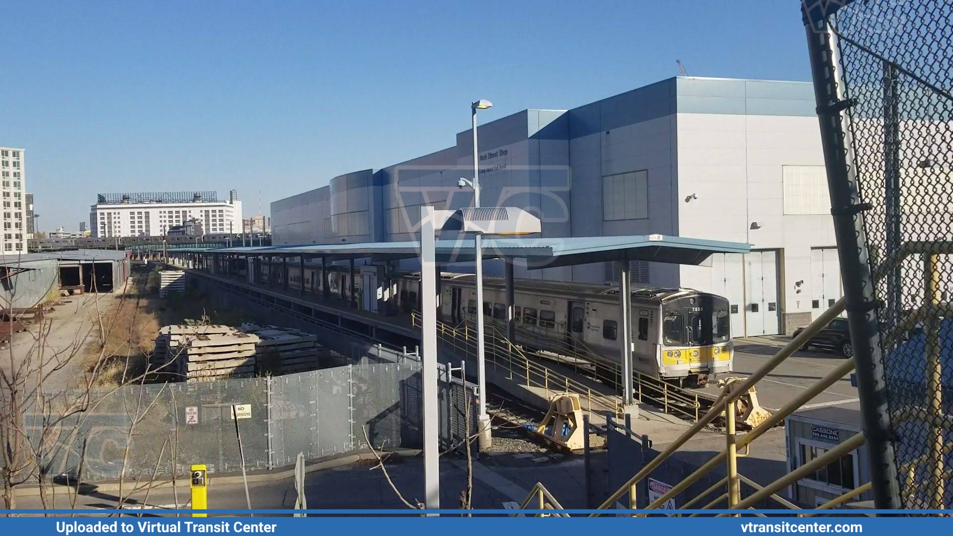 MTA New York City - Long Island Railroad - LIRR M7 enters Long Island ...