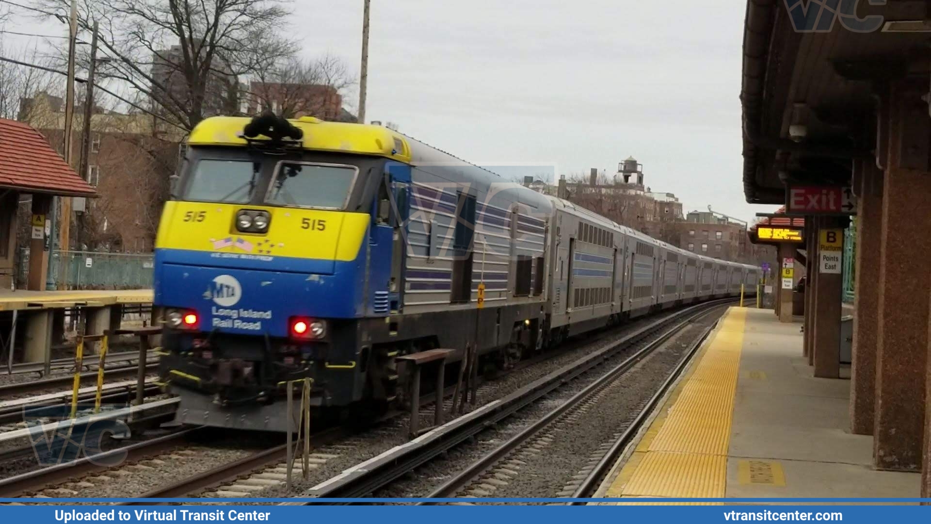 MTA New York City - Long Island Railroad - LIRR M7 enters Long Island ...