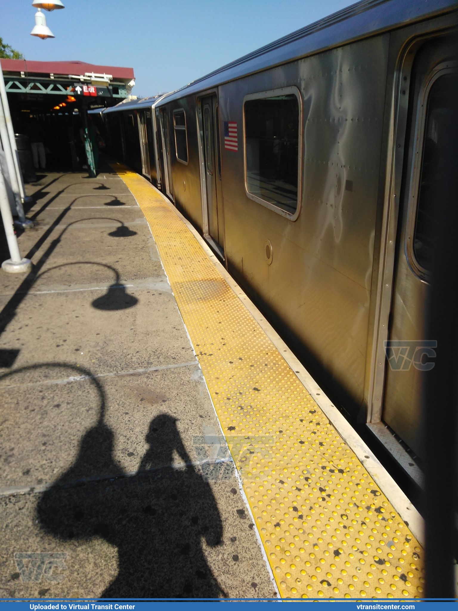 MTA New York City - NYC Subway - R143 J train - VTC Multimedia